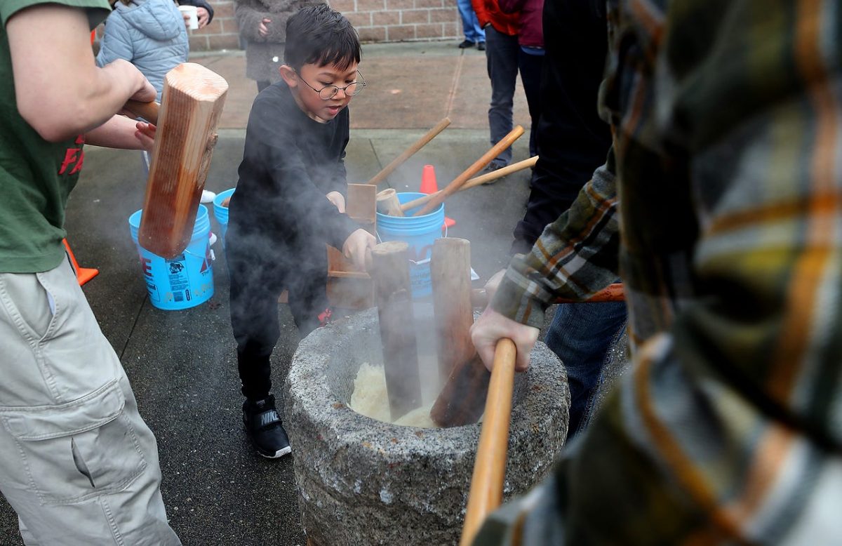 Bainbridge Island's Mochi Tsuki Festival - BIJAC